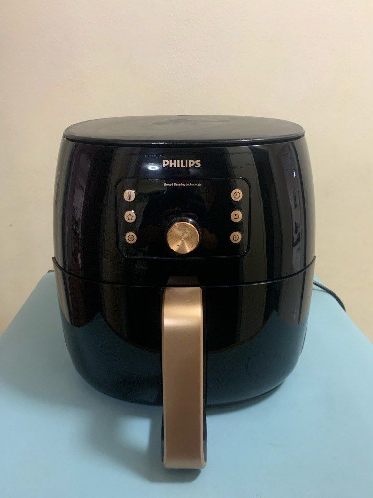 Philips Premium Airfryer HD9860, Furniture & Home Living, Kitchenware ...