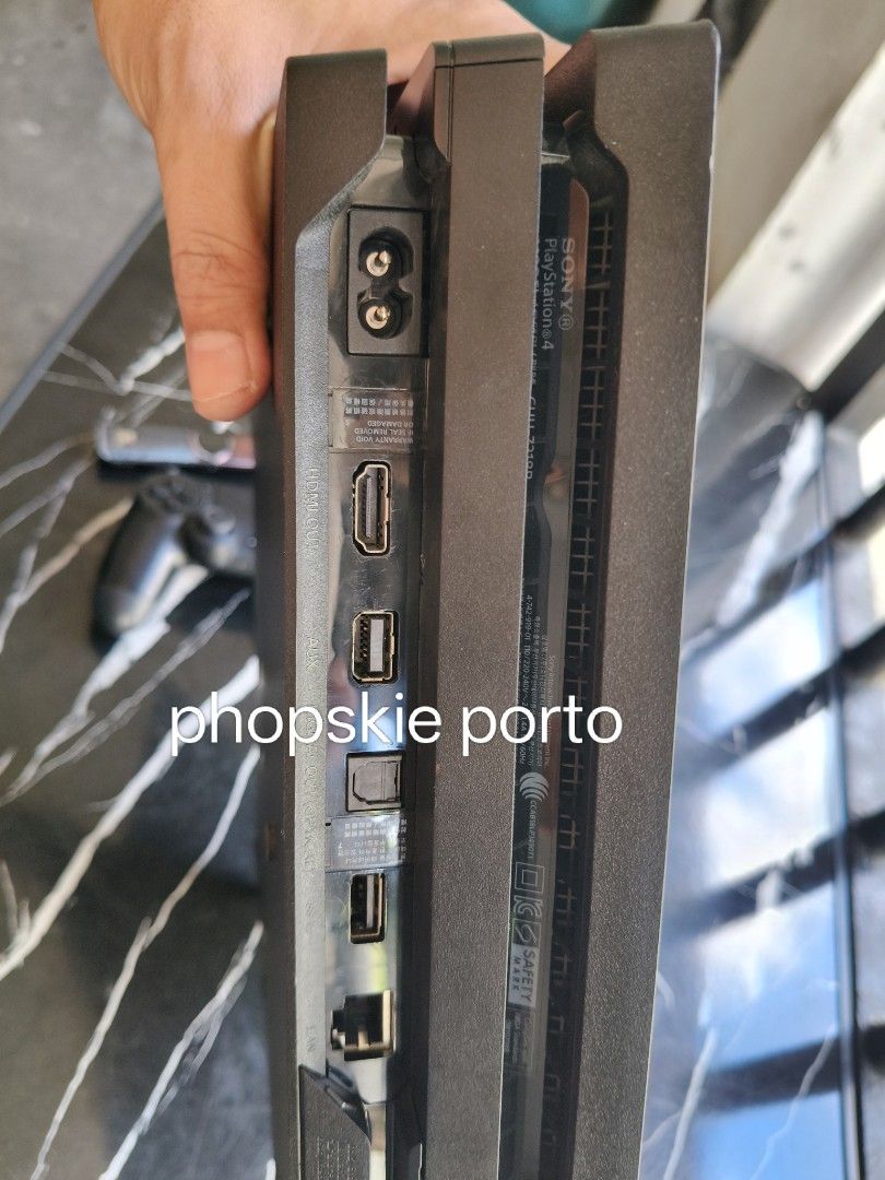 Sony Playstation 4 PRO PS4 1 tera JB loaded of games, Video Gaming ...