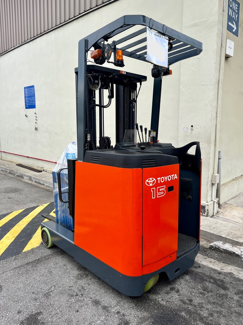 Toyota Electric Reach Truck, Cars, Other Vehicles on Carousell