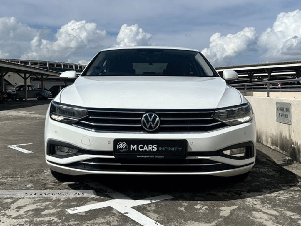 Volkswagen Touran 1.4A TSI R-Line, Cars, Used Cars on Carousell