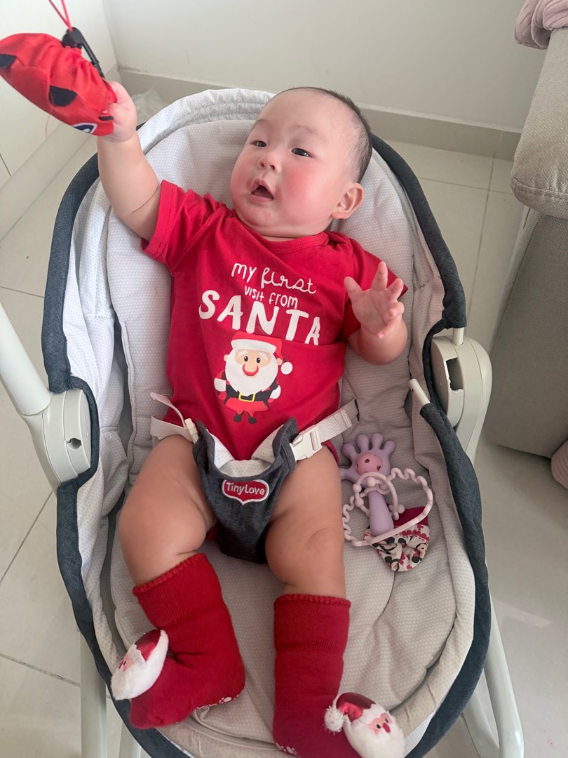 Baby Christmas Outfit - Santa Bodysuit & Socks Set, Babies & Kids ...