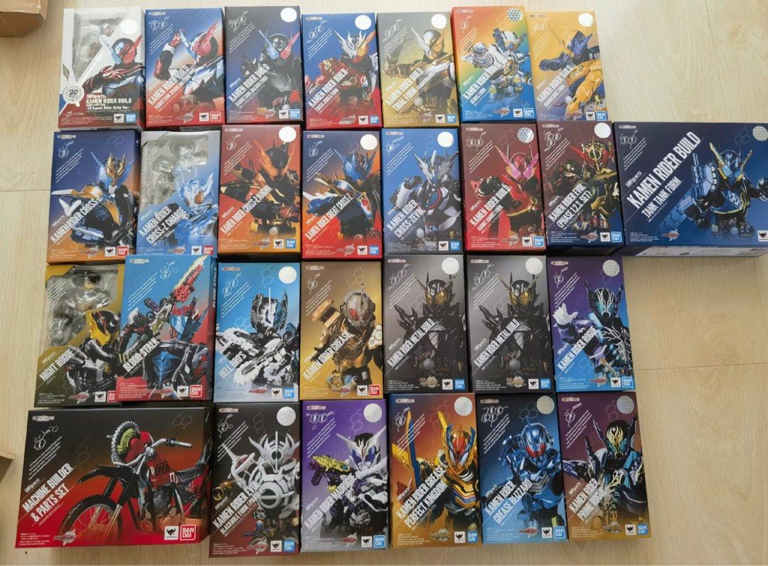 Bandai Shf Kamen Rider Build Rabbit Tank Gorilla Mond Hawk Gatling ...