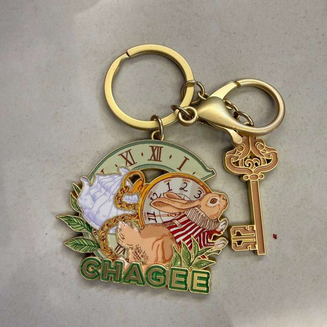 Chagee British Library Alice in Wonderland Keychains, Hobbies & Toys ...