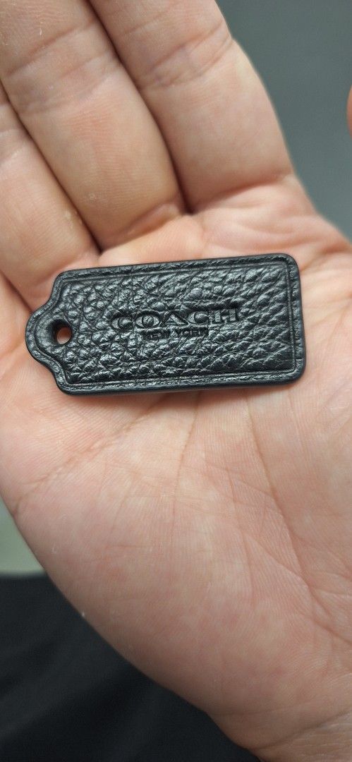 Coach Leather Key Tag, Everything Else on Carousell