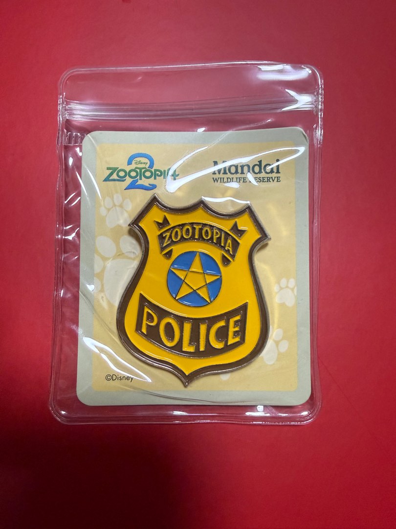 Disney Zootopia Police Badge Pin, Hobbies & Toys, Memorabilia ...