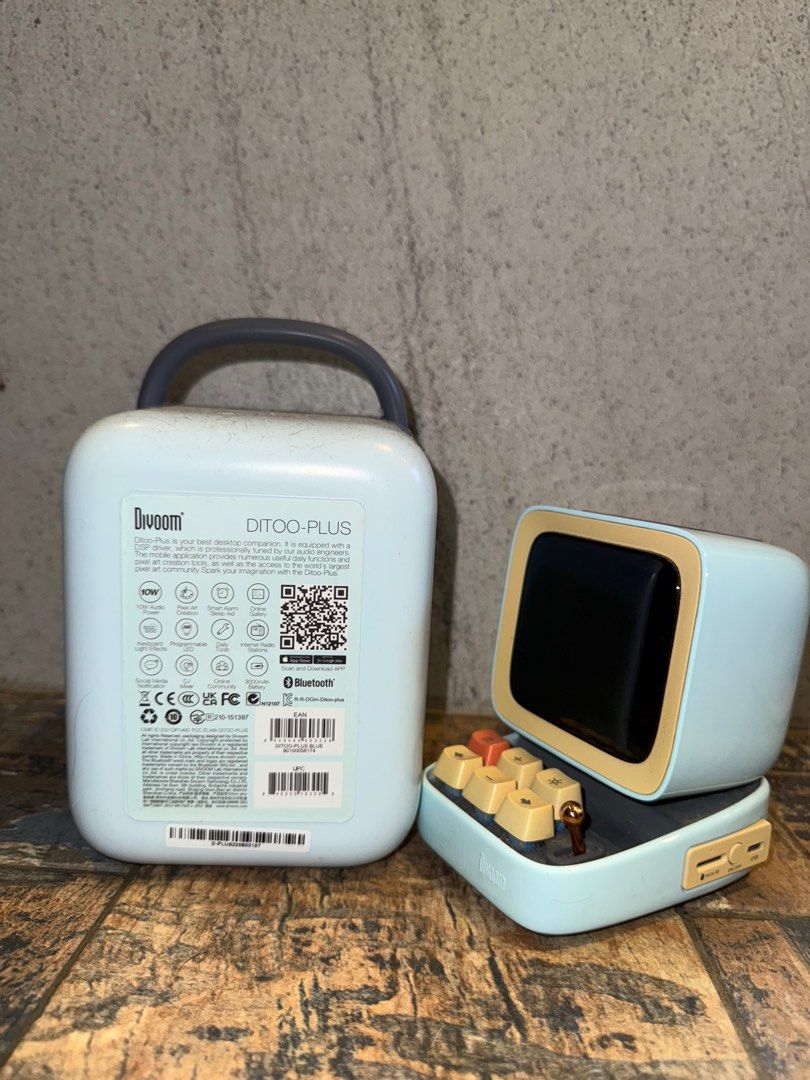 DISPLAY ONLY Divoom Ditoo Plus Retro Bluetooth Speaker - Mint, Audio ...
