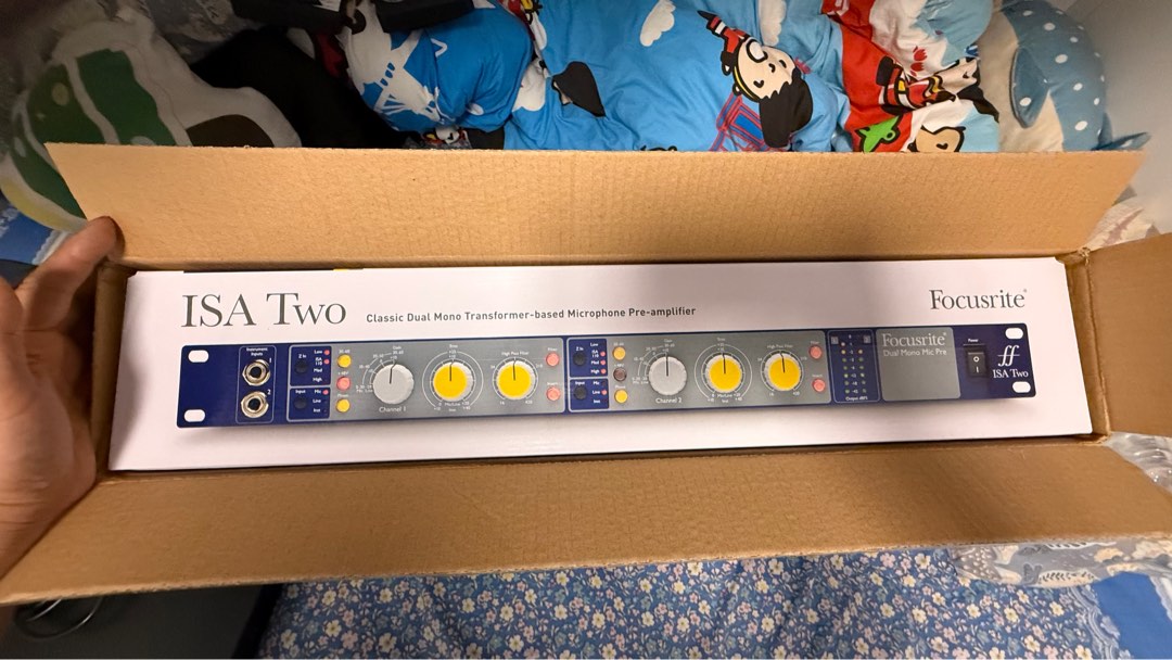 Focusrite ISA Two 雙通道麥克風前級放大器, 音響器材, 咪高風/麥克風 - Carousell