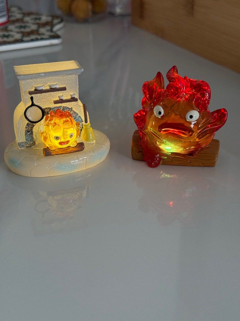 Howl's Moving Castle Calcifer Figurines, Hobbies & Toys, Toys & Games ...