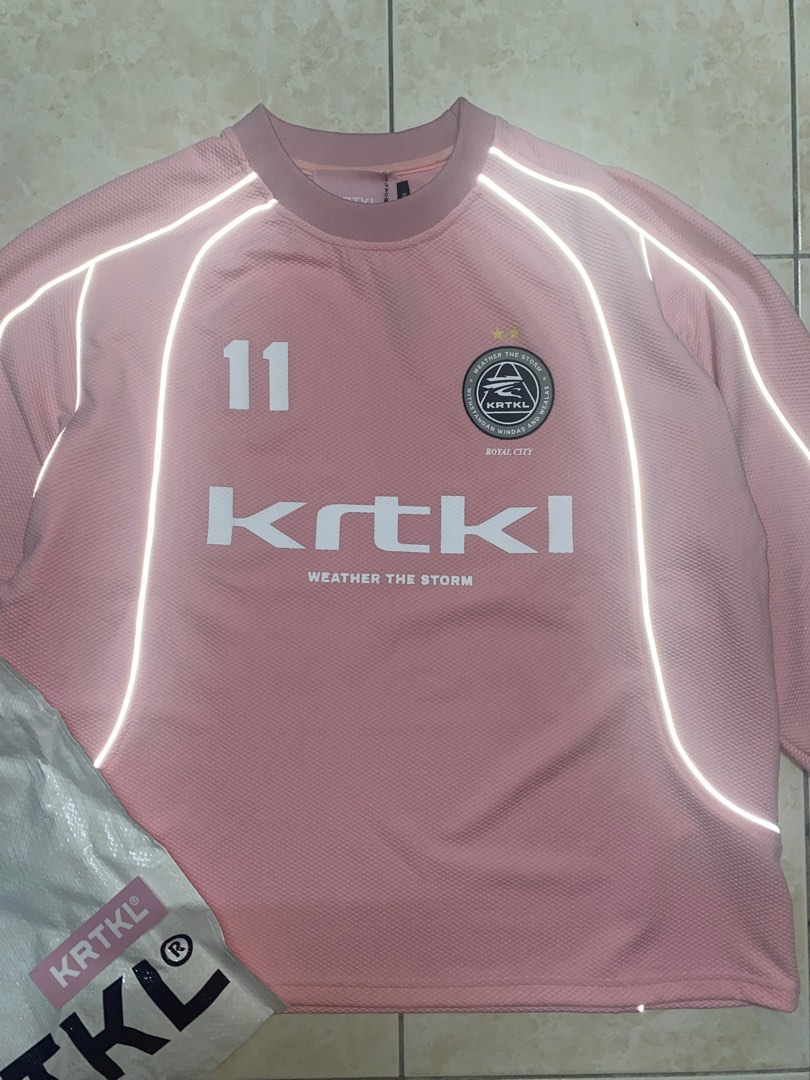 KRTKL JERSEY M, Men's Fashion, Activewear on Carousell