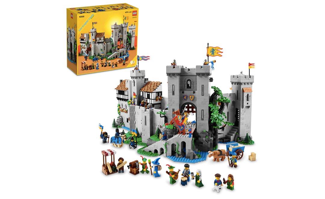 LEGO 10305 Lion Knights' Castle Set, Hobbies & Toys, Toys & Games on ...