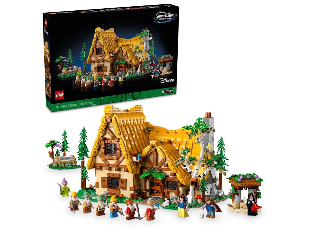 LEGO Disney 43242 Snow White and the Seven Dwarfs' Cottage (Sealed in ...