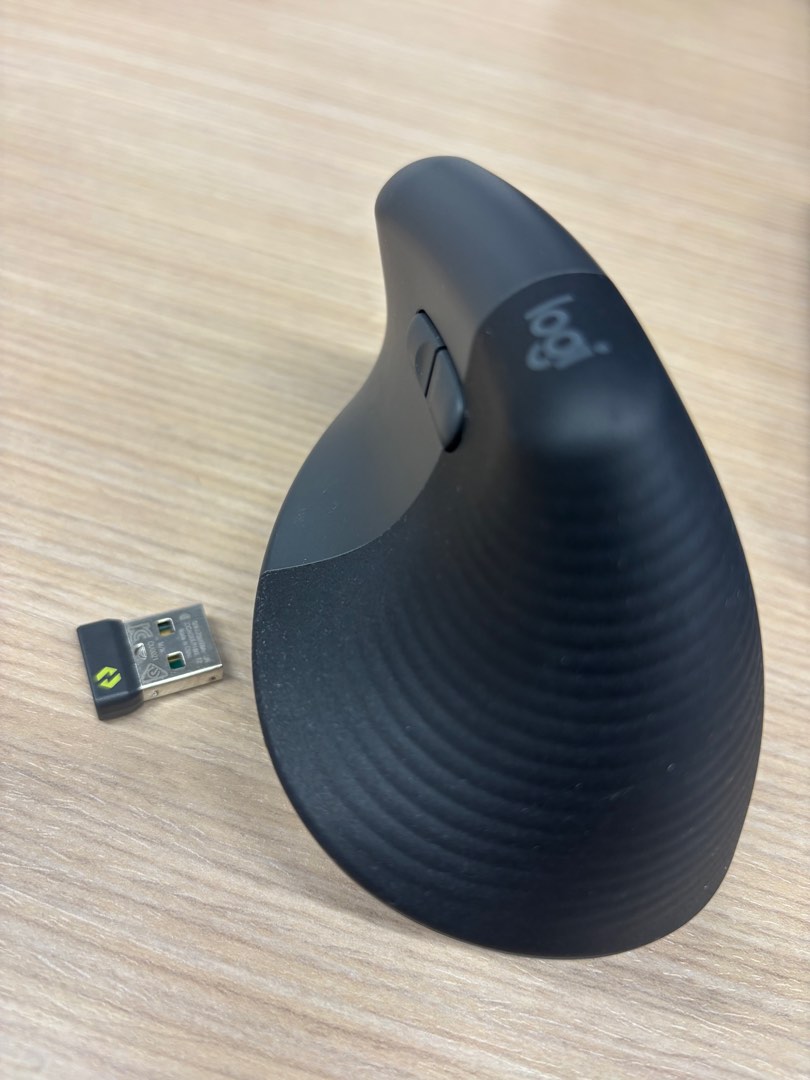 Logitech MX Vertical Ergonomic Mouse, Computers & Tech, Parts ...