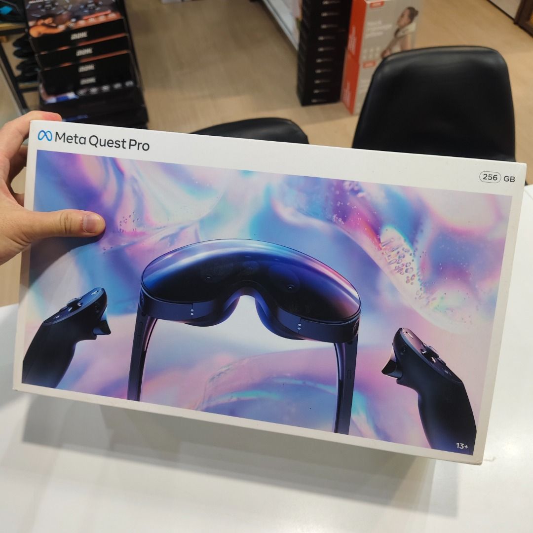 Meta Quest Pro Pre-loved Condition, Video Gaming, Video Game Consoles ...