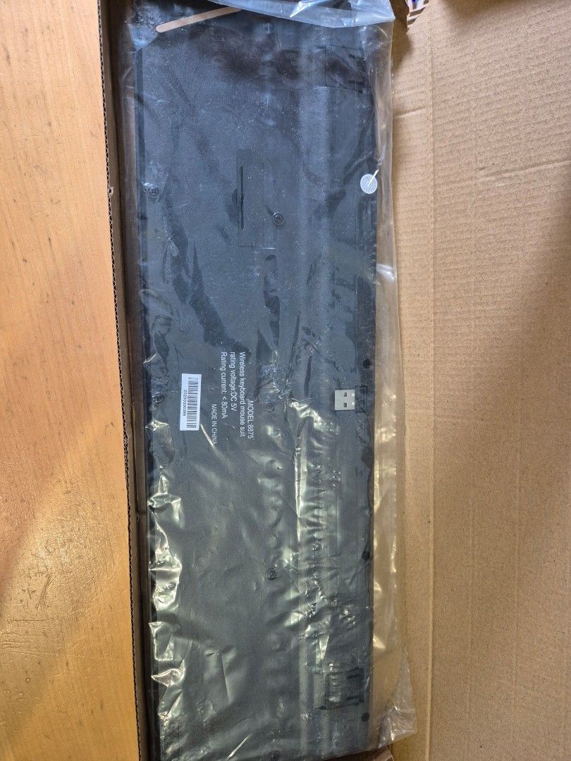 New Wireless Keyboard and Mouse Set, Computers & Tech, Parts ...