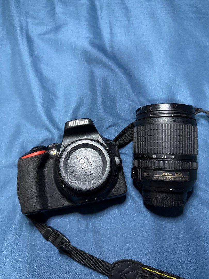 Nikon D5600 Body (defective lens), Photography, Cameras on Carousell