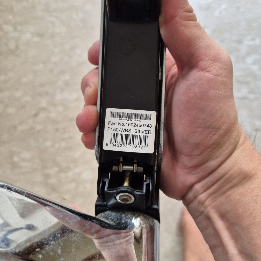 North Bayou NB F150 strut hydraulic monitor arm, Computers & Tech ...