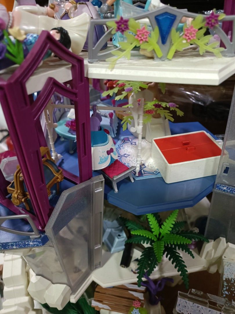 Playmobil Frozen Castle Play Set, Hobbies & Toys, Toys & Games on Carousell
