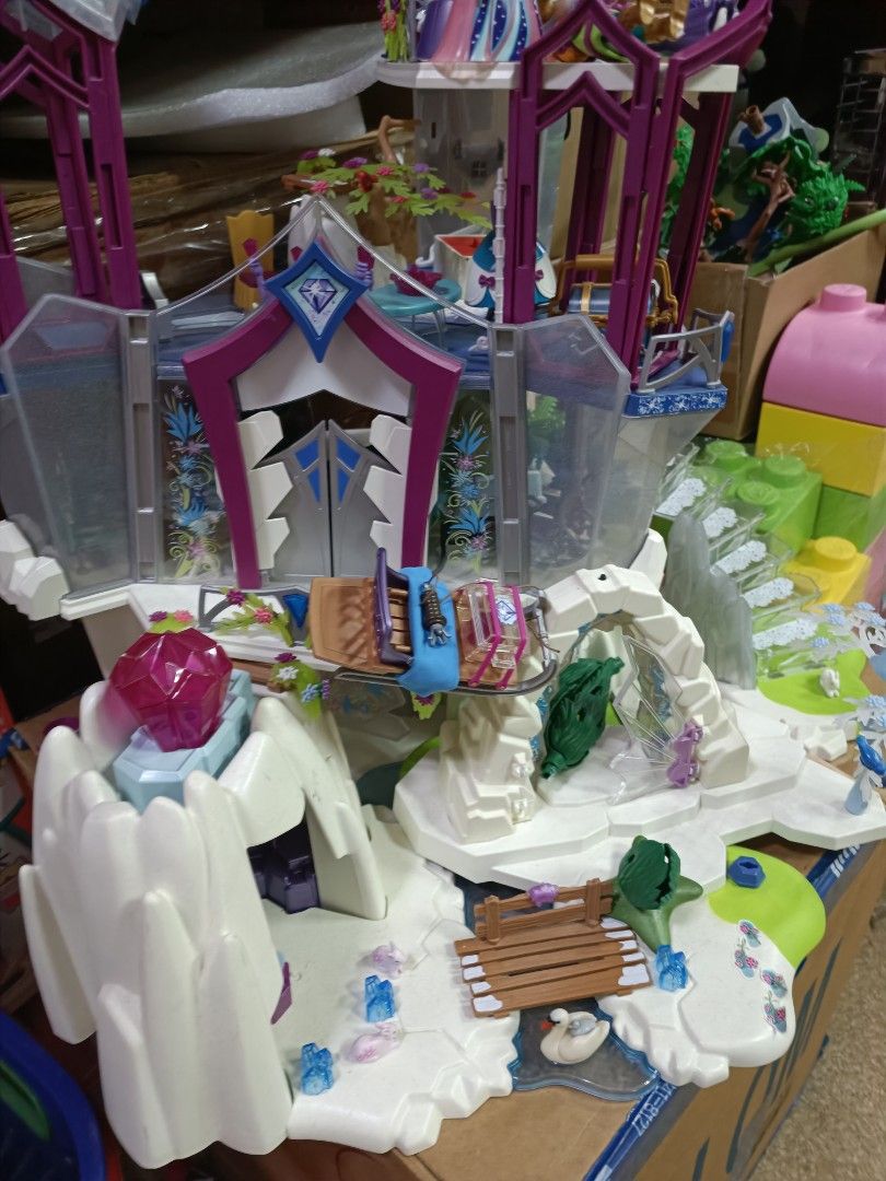 Playmobil Frozen Castle Play Set, Hobbies & Toys, Toys & Games on Carousell