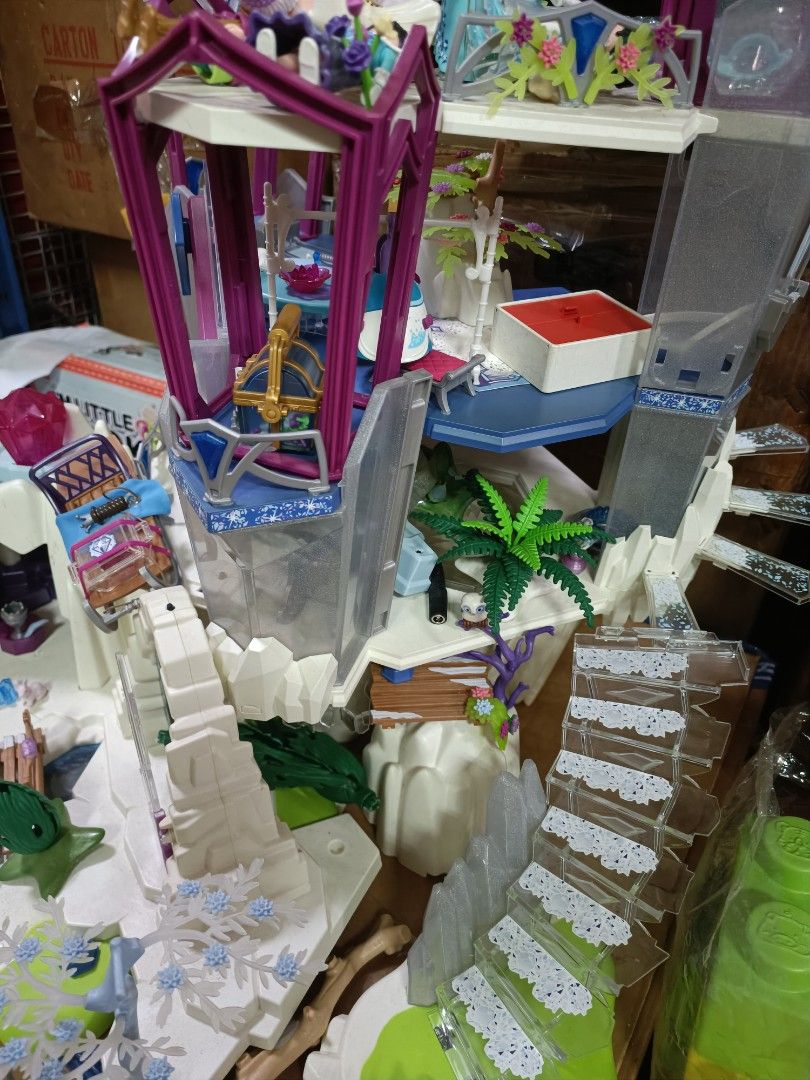 Playmobil Frozen Castle Play Set, Hobbies & Toys, Toys & Games on Carousell