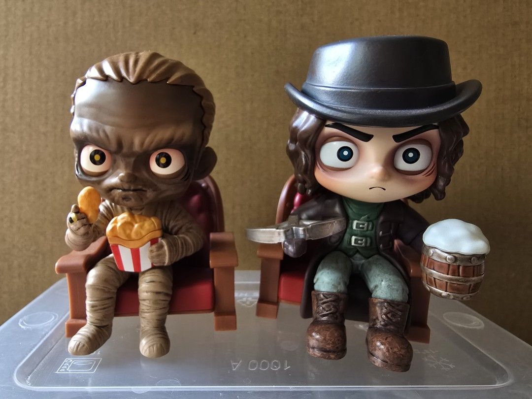 Popmart Universal Monsters Figurines Set, Hobbies & Toys, Toys & Games ...