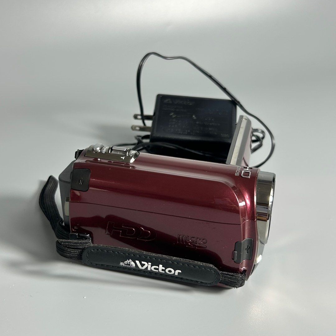 Victor Everio GZ-HD300R Camcorder, Photography, Video Cameras on Carousell