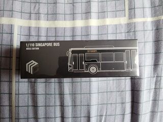 1:110 Singapore Double-Decker Bus Boss Edition, Hobbies & Toys, Toys ...
