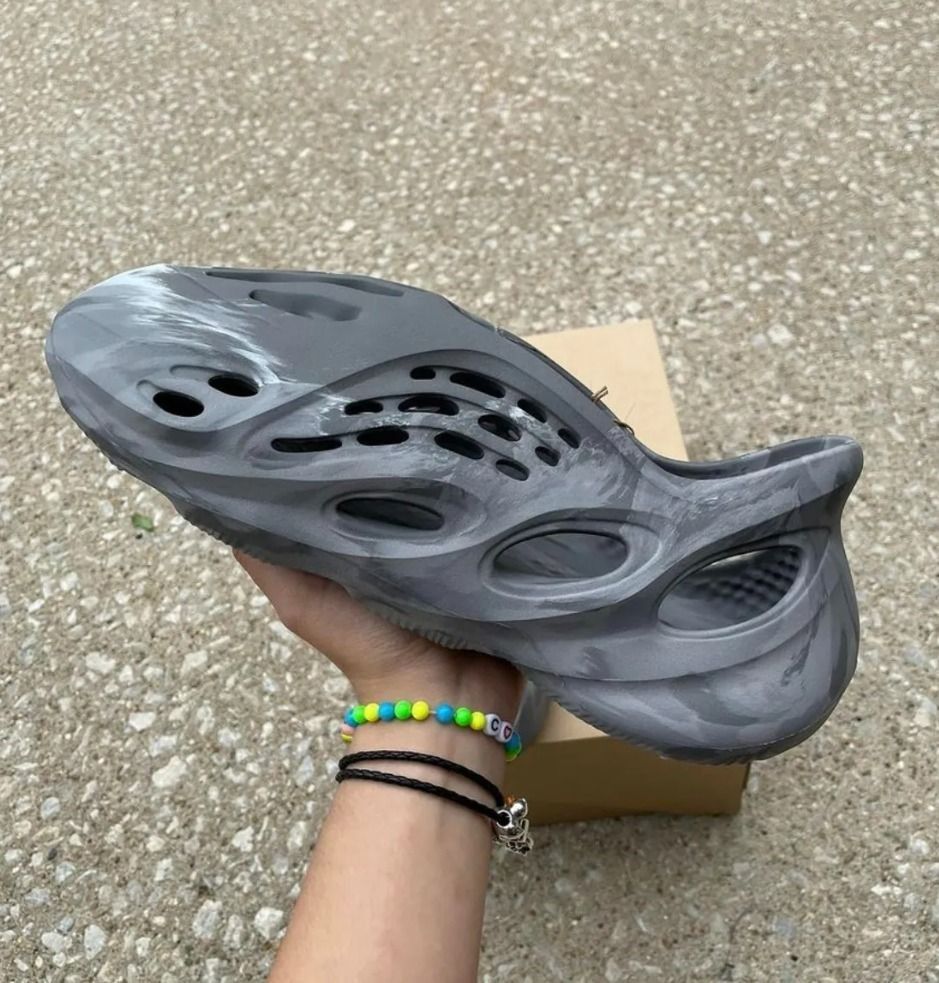 💕 Authentic Adidas Yeezy Foam RNR MX Granite IE4931, Men's Fashion ...