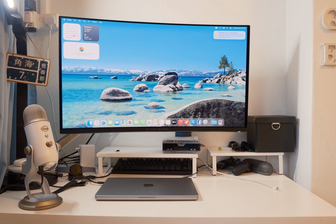 Alienware AW3225QF 32-inch QD-OLED Monitor, Computers & Tech, Parts ...