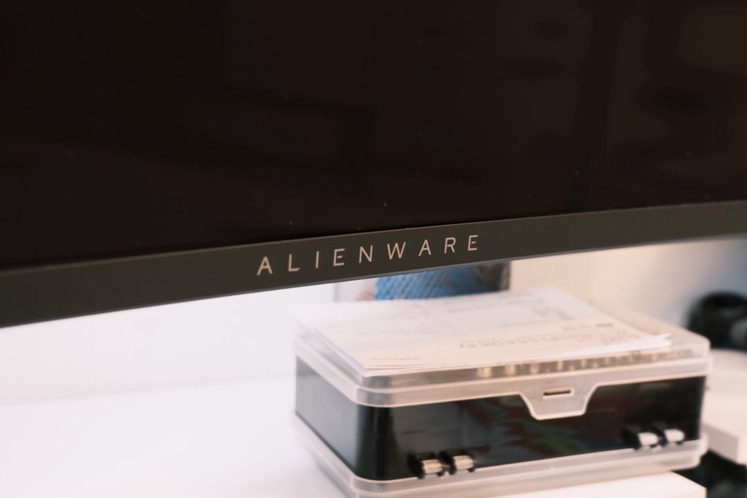 Alienware AW3225QF 32-inch QD-OLED Monitor, Computers & Tech, Parts ...