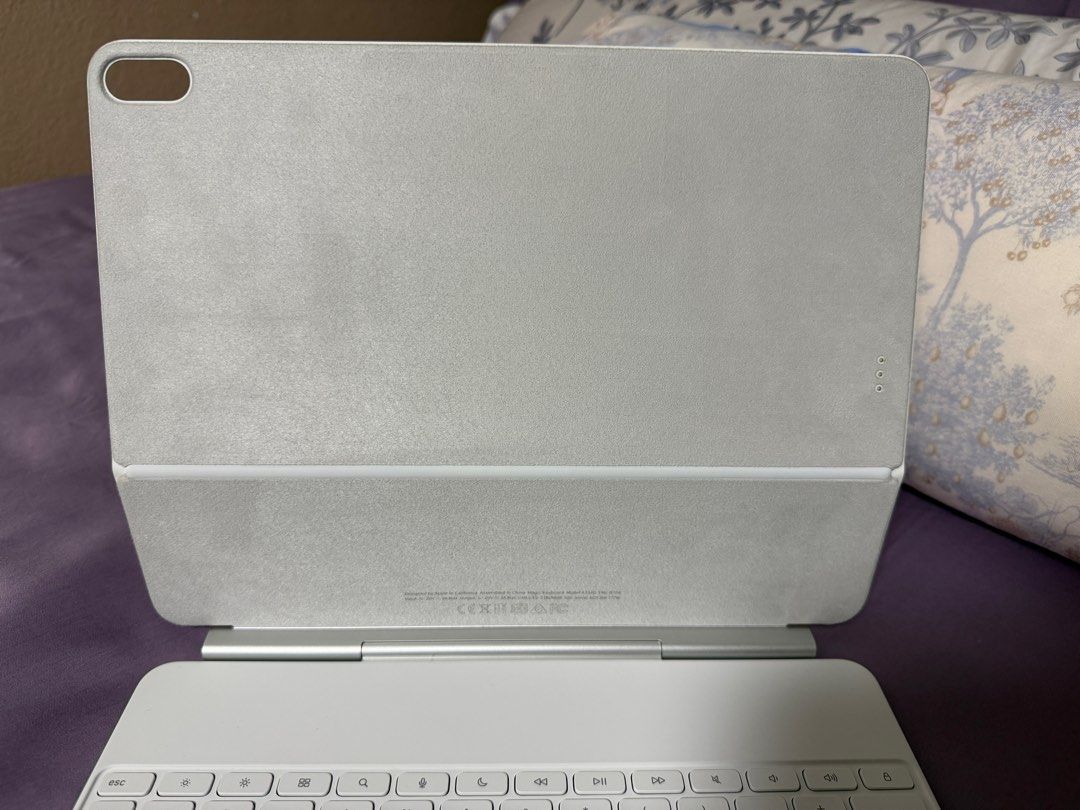 Apple Magic Keyboard for iPad Pro - White, Computers & Tech, Parts ...