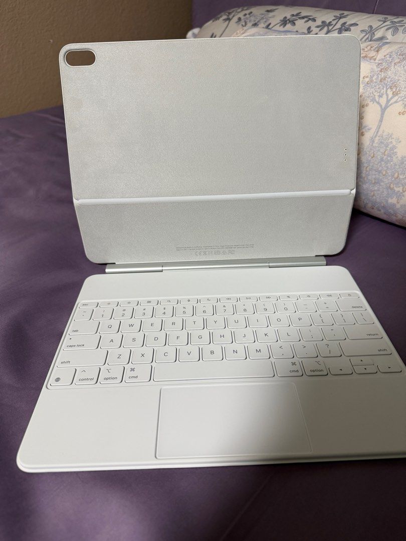 Apple Magic Keyboard for iPad Pro - White, Computers & Tech, Parts ...