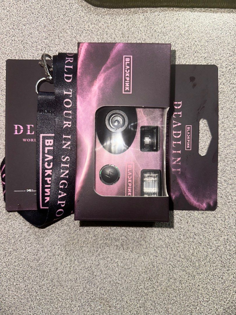 BLACKPINK DEADLINE TOUR IN SINGAPORE – DISPOSABLE CAMERA + LANYARD ...