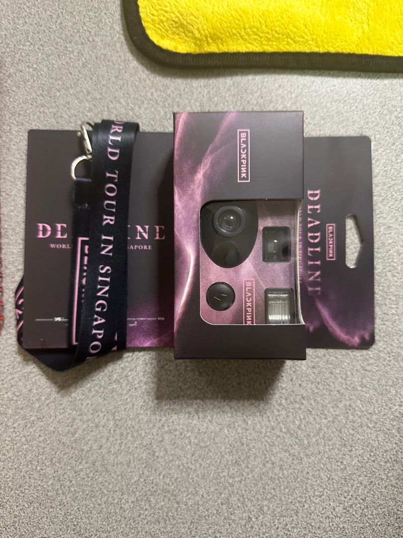BLACKPINK DEADLINE TOUR IN SINGAPORE – DISPOSABLE CAMERA + LANYARD ...