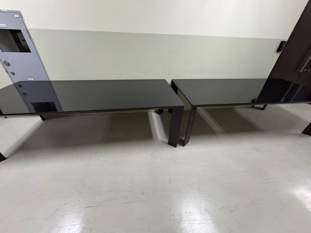 Cheap and good Conference Black Modern Table - Excellent Condition ...