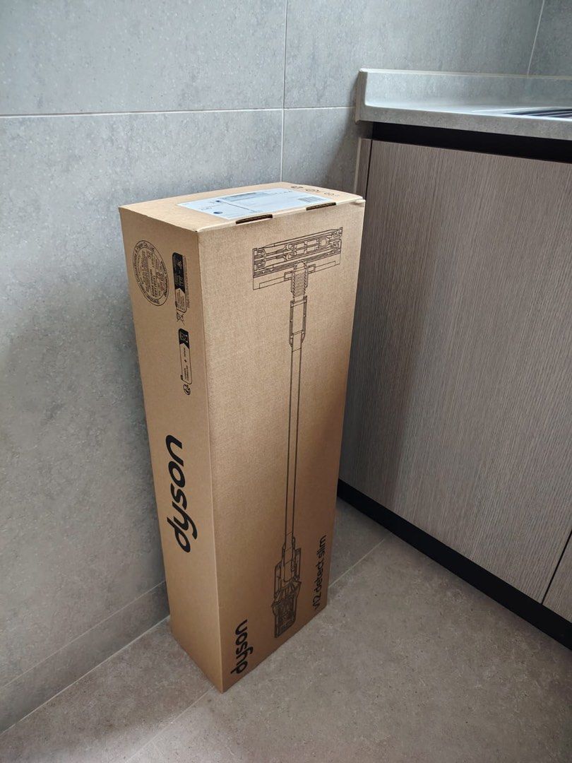 Dyson V12 Detect Slim Fluffy Vacuum, 家庭電器, 吸塵機 ＆ 家居清潔電器 - Carousell