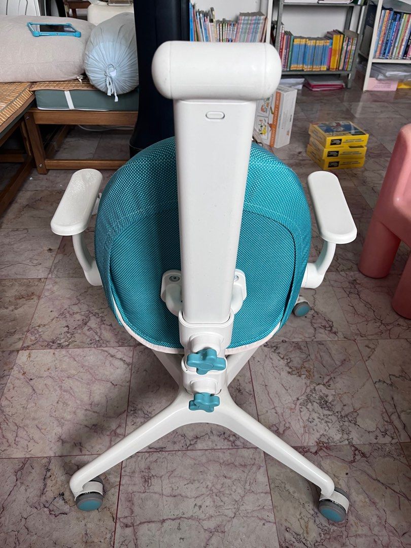 IKEA Ergonomic Kids Study Chair - Adjustable, Furniture & Home Living ...