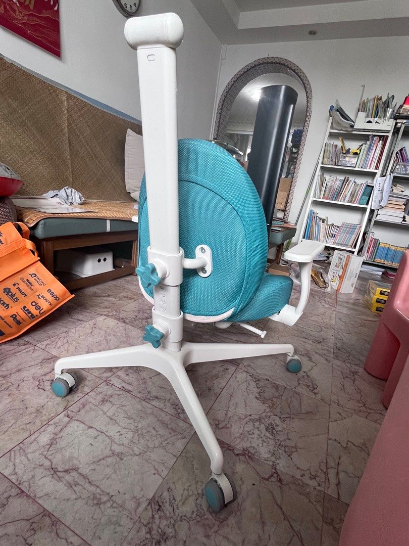 IKEA Ergonomic Kids Study Chair - Adjustable, Furniture & Home Living ...