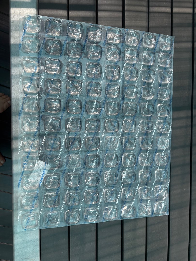 FlexiFreeze Ice Pack - 100% Pure Water, Sports Equipment, Other Sports ...