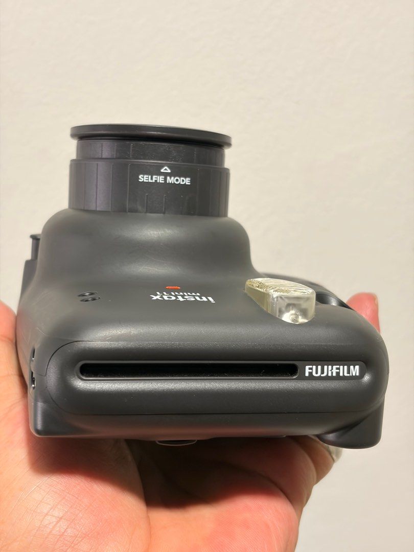 Fujifilm Instax Mini 11 film camera, Photography, Cameras on Carousell