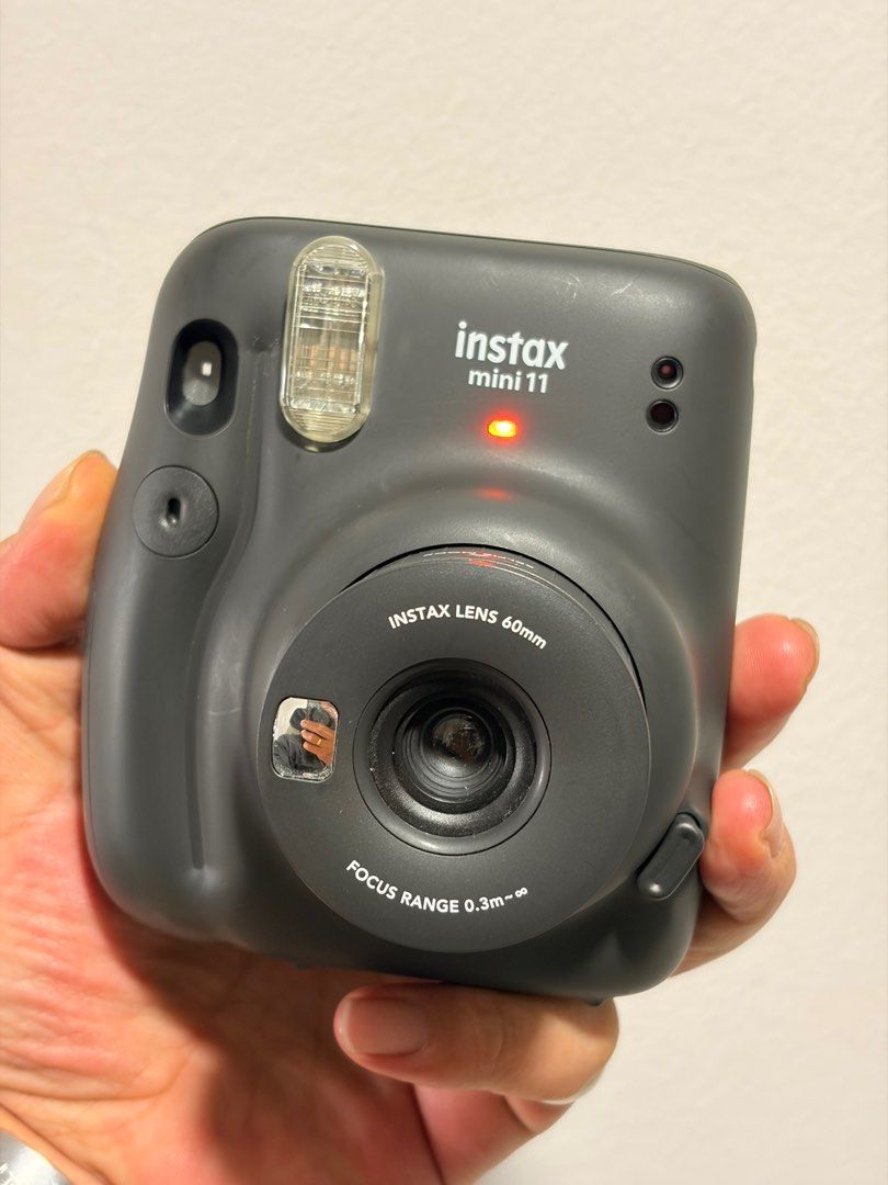 Fujifilm Instax Mini 11 film camera, Photography, Cameras on Carousell