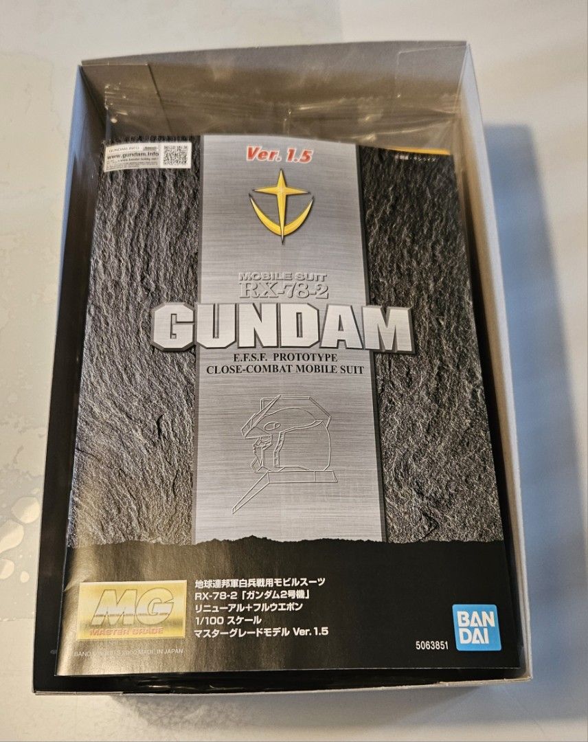 Gundam RX-78-2 Close Combat Mobile Suit 1/100 Scale EFSF Master Grade ...