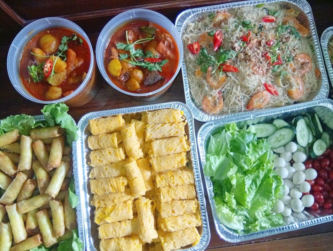 Halal Muslim catering dishes food roti kirai, Food & Drinks, Local Eats ...