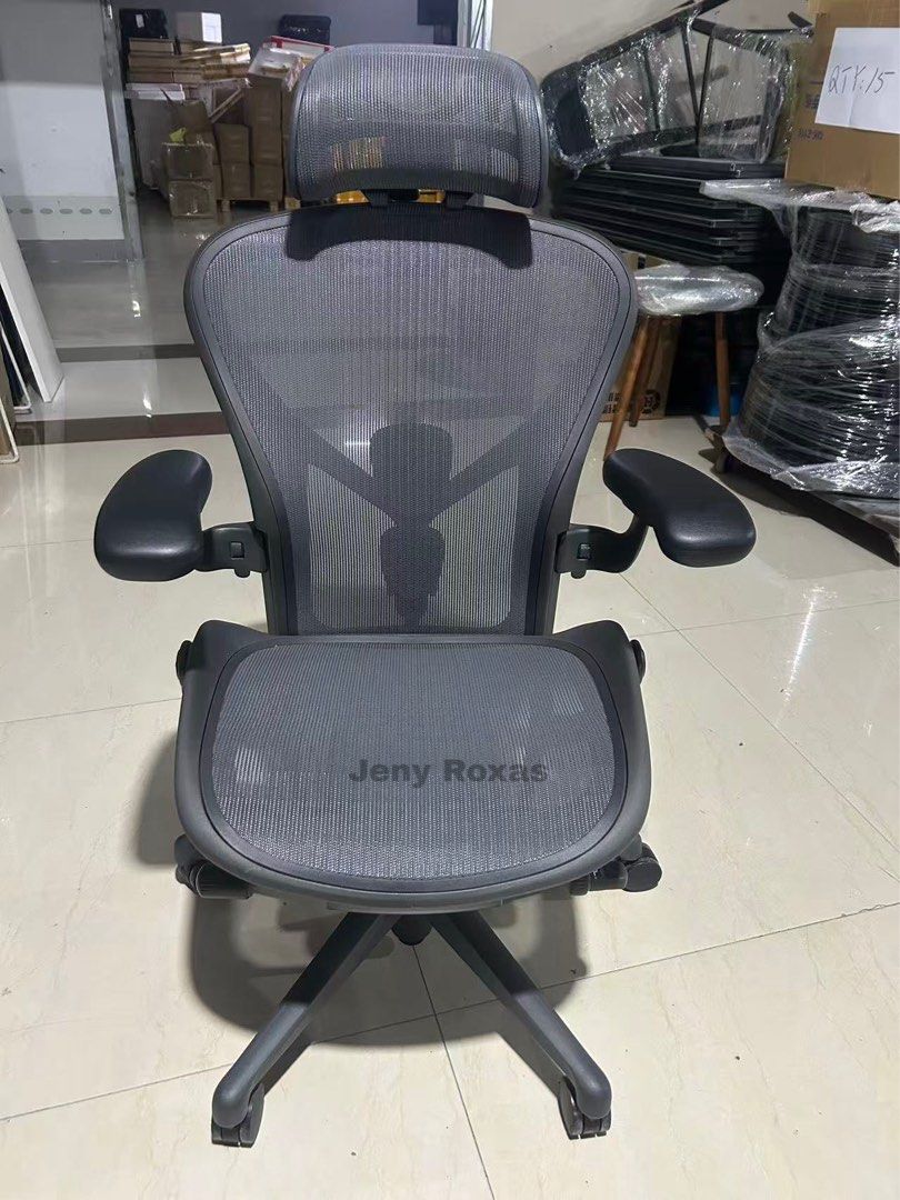 Herman Miller Aeron Ergonomic chair with head rest, Furniture & Home ...