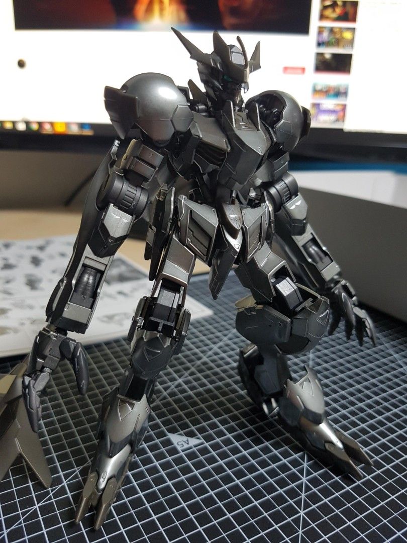 HG 1/144 Gundam Barbatos Lupus Rex (Iron-Blooded Coating), Hobbies ...