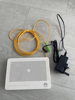 Huawei OptiXstar HG8140H5 GPON Terminal, Computers & Tech, Parts ...