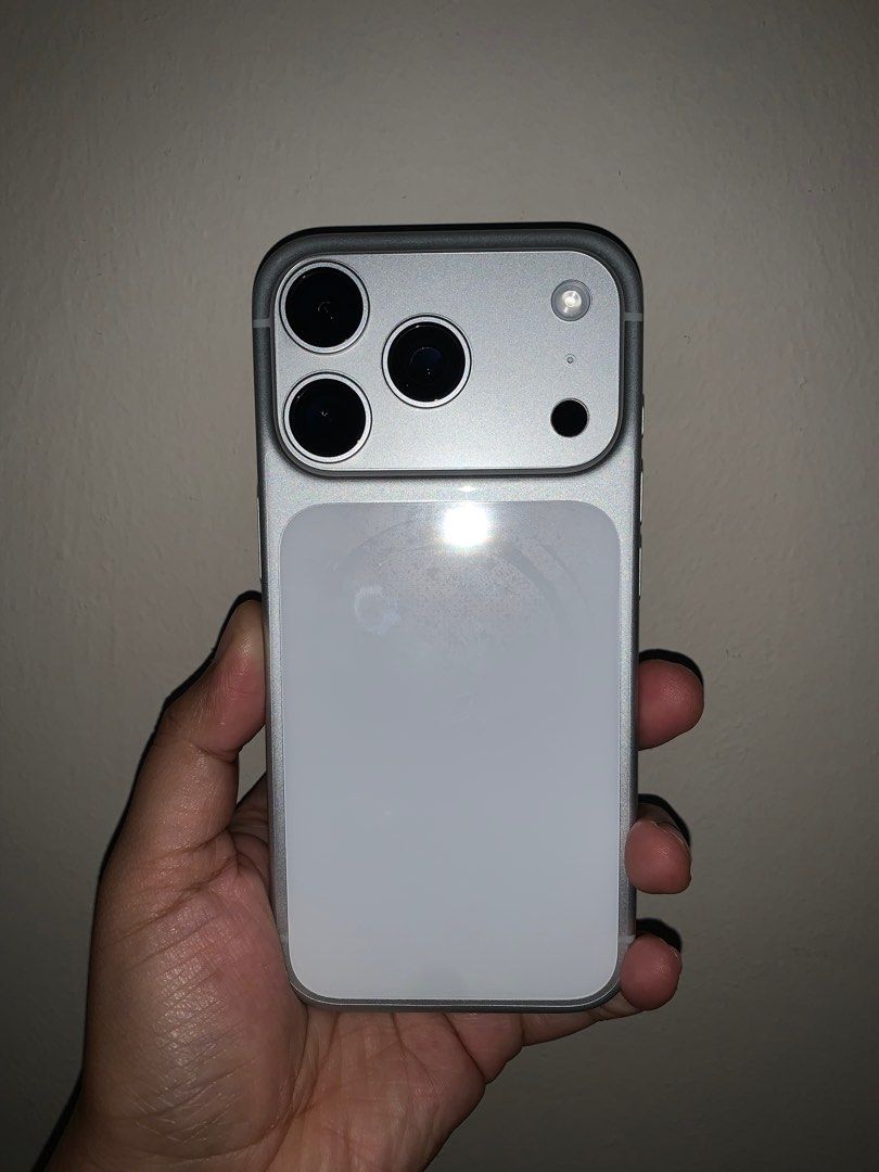 iPhone 17 Pro Silver 256GB, Mobile Phones & Gadgets, Mobile Phones ...