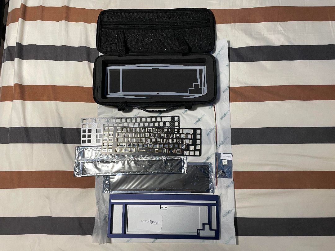 J01 / J-01 Rev. 1 in Navy (10 Key Macro) Custom Mechanical Keyboard ...