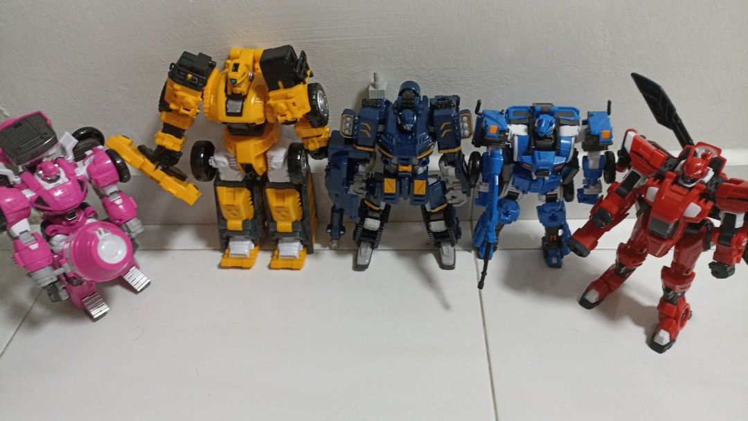 Miniforce Penta X transforming combiner inspired by Power Rangers ...