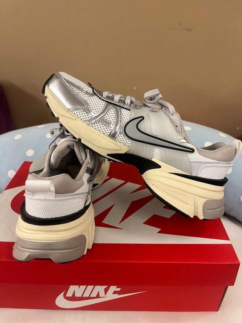 Nike V2K Run Summit White Metallic Silver Sneakers, Men's Fashion ...
