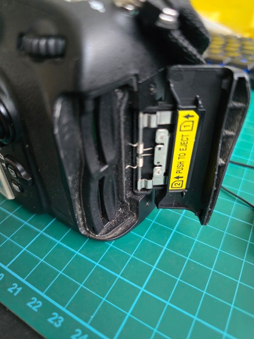 Working Nikon Full frame (FX) D600 DSLR Camera body only with WU-1B ...